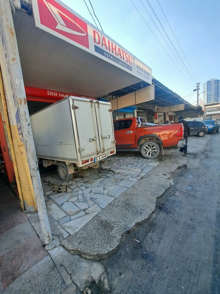 Otomobil servisi Daihatsu Yetkili Servis, İzmir, foto
