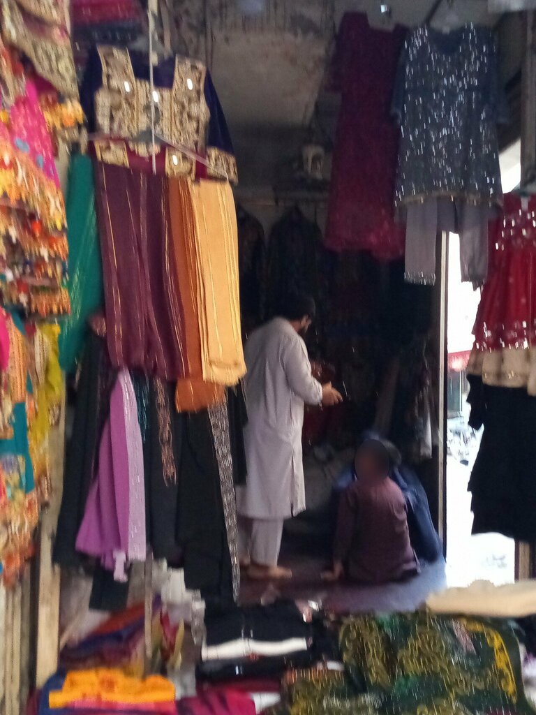 Dış giyim mağazası Naqeeb clothing shop, Karaçi, foto