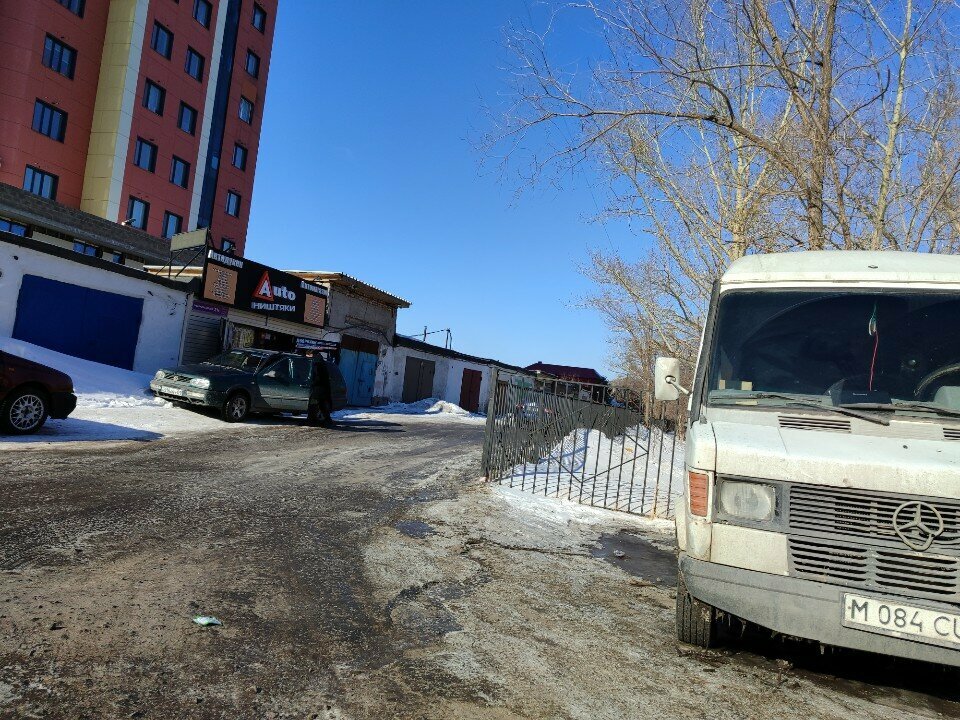 Oto aksesuarları Auto-nishtyaki, Karağandı, foto