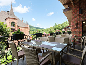 Dahovskaya Sloboda (Mira Street No:26А, stanitsa Dakhovskaya), restoran  Adıge Cumhuriyeti'nden