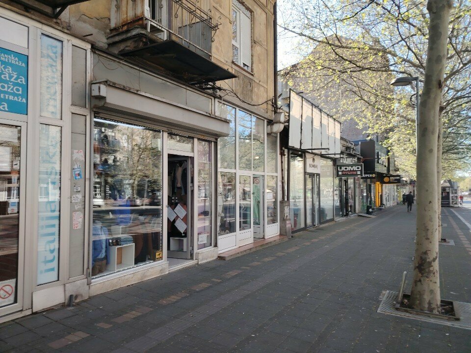 Giyim mağazası Luna, Belgrad, foto