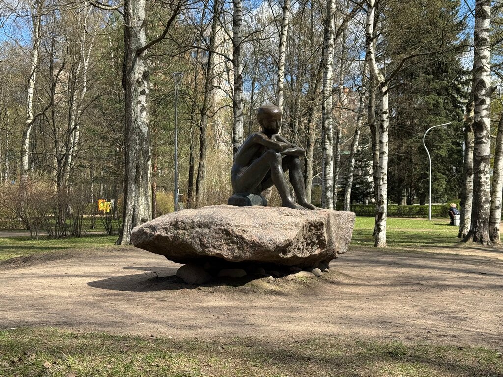 Anıt, heykel Память о детстве, Saint‑Petersburg, foto