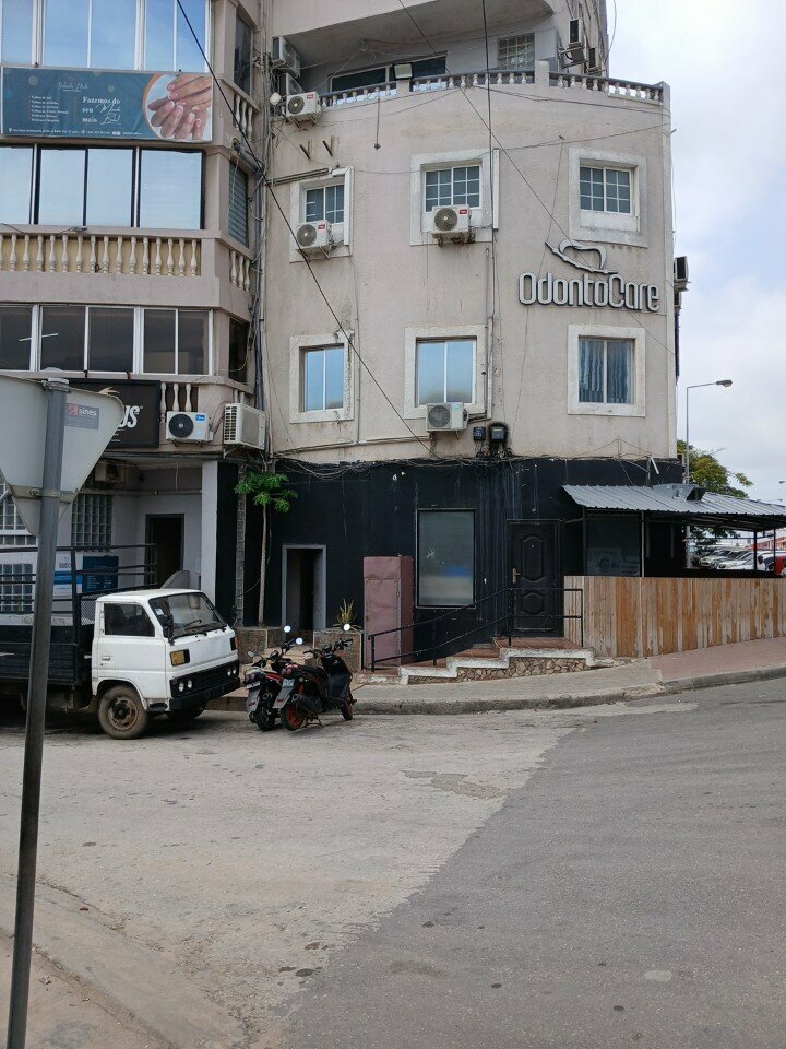 Özel ağız ve diş sağlığı klinikleri ve muayenehaneleri Odonto Care, Loanda, foto