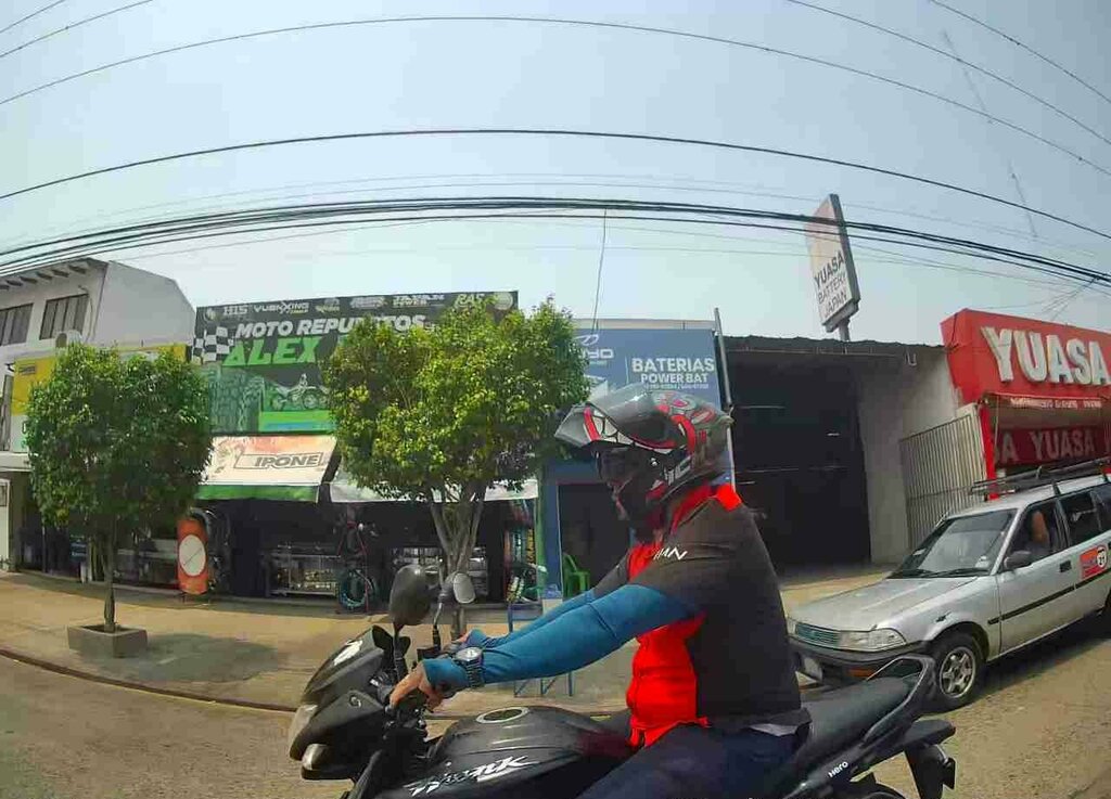 Motosiklet yedek parçaları Moto Spare Parts Alex Racing, Santa‑Krus, foto