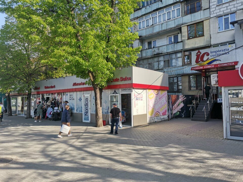 Ev temizlik ürünleri Imparatia Curateniei, Kişinev, foto