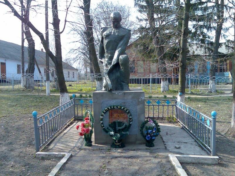 Anıt, heykel Погибшим в Великой Отечественной войне, Vinica Bölgesi, foto
