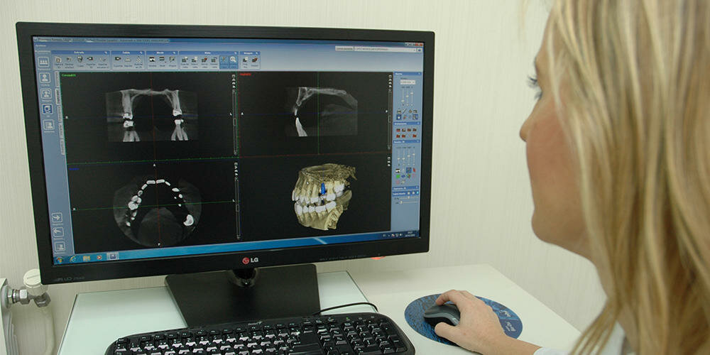 Özel ağız ve diş sağlığı klinikleri ve muayenehaneleri Clínica Dental Ana i. Manzaneque, Kastilya‑La Mancha, foto