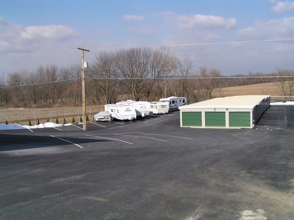 Karavan The Storage Center on Sullivan Trail, Pennsylvania, foto