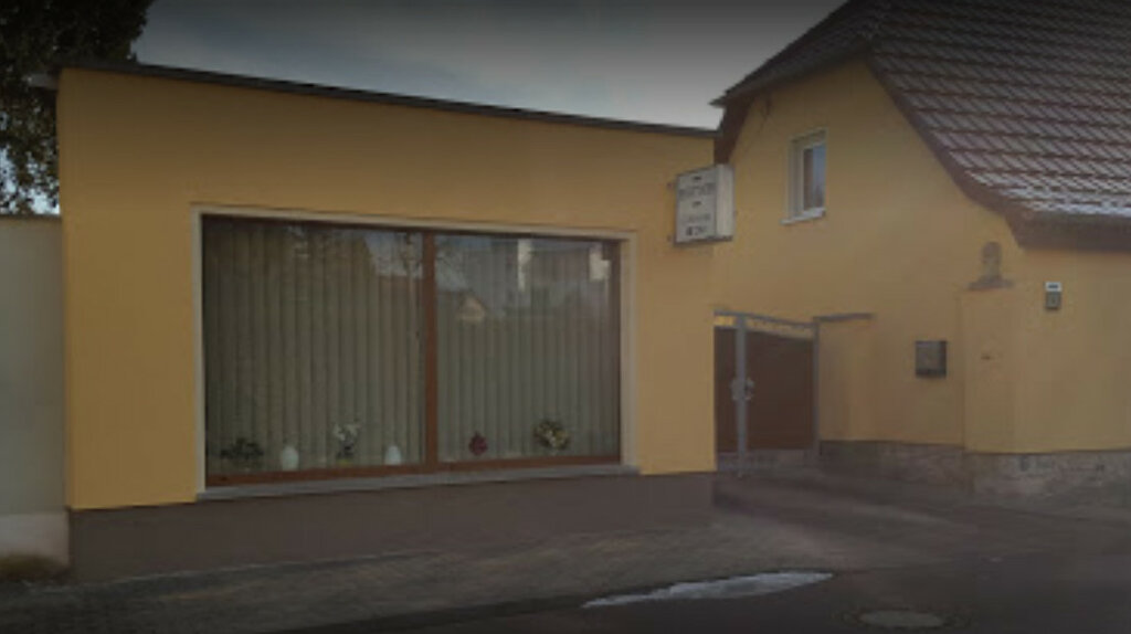 Cenaze hizmetleri Günter Mollnau Bestattungsinstitut, Saksonya‑Anhalt, foto