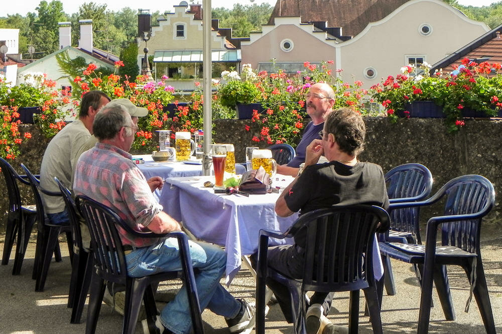Restoran Hotel-Gasthof Schwaigerkeller, Bavyera, foto