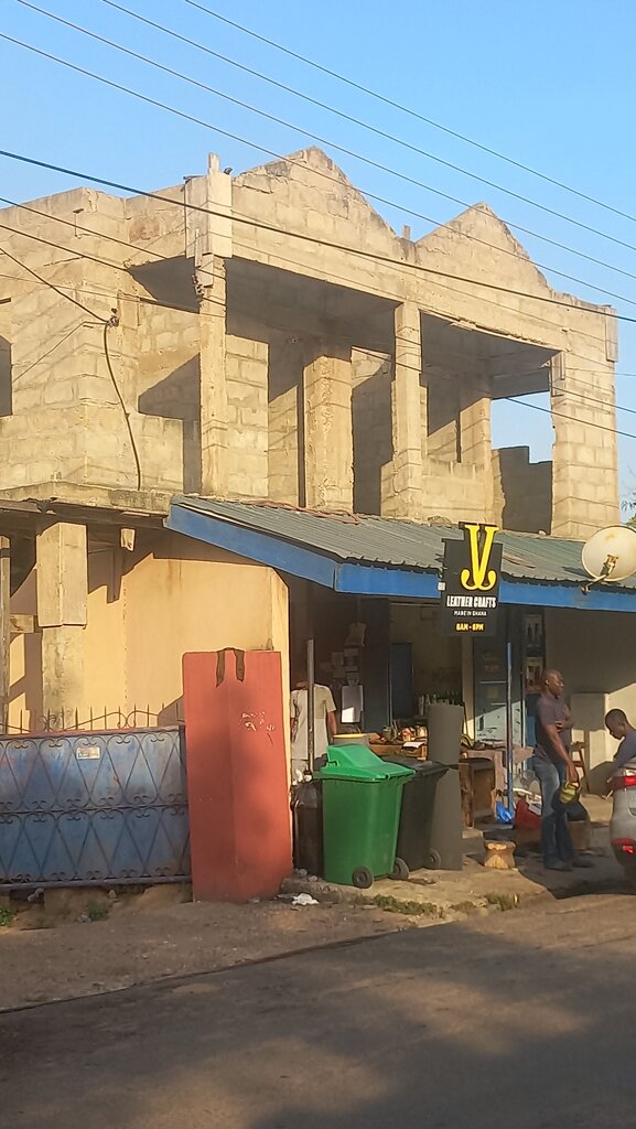 Ayakkabı firmaları Jj Professional Shoe Ent, Akra, foto