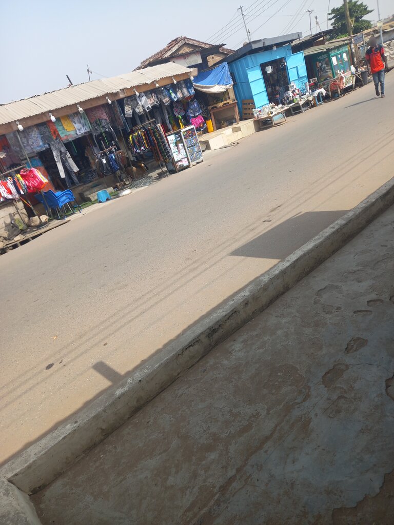 Market Nyame nasem, Akra, foto