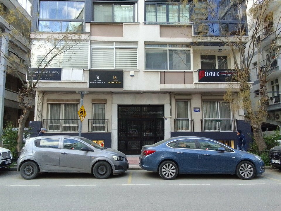 Avukatlar Avukat Şule Dilek Yukarıkavlak, İzmir, foto