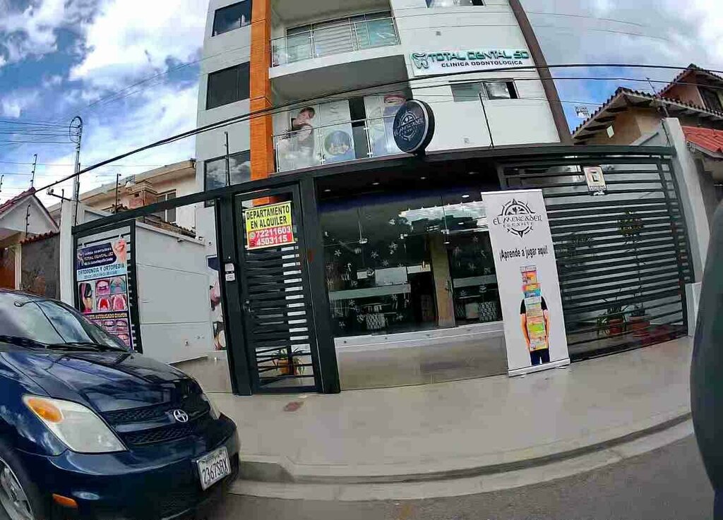 Çocuk oyunları ve oyuncakları The Wandering Merchant, Cochabamba, foto