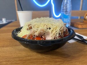 У Юли (Leninskaya ulitsa No:1А, ahraharadok Astrašycki Haradok), kafe  Minskaya oblastından