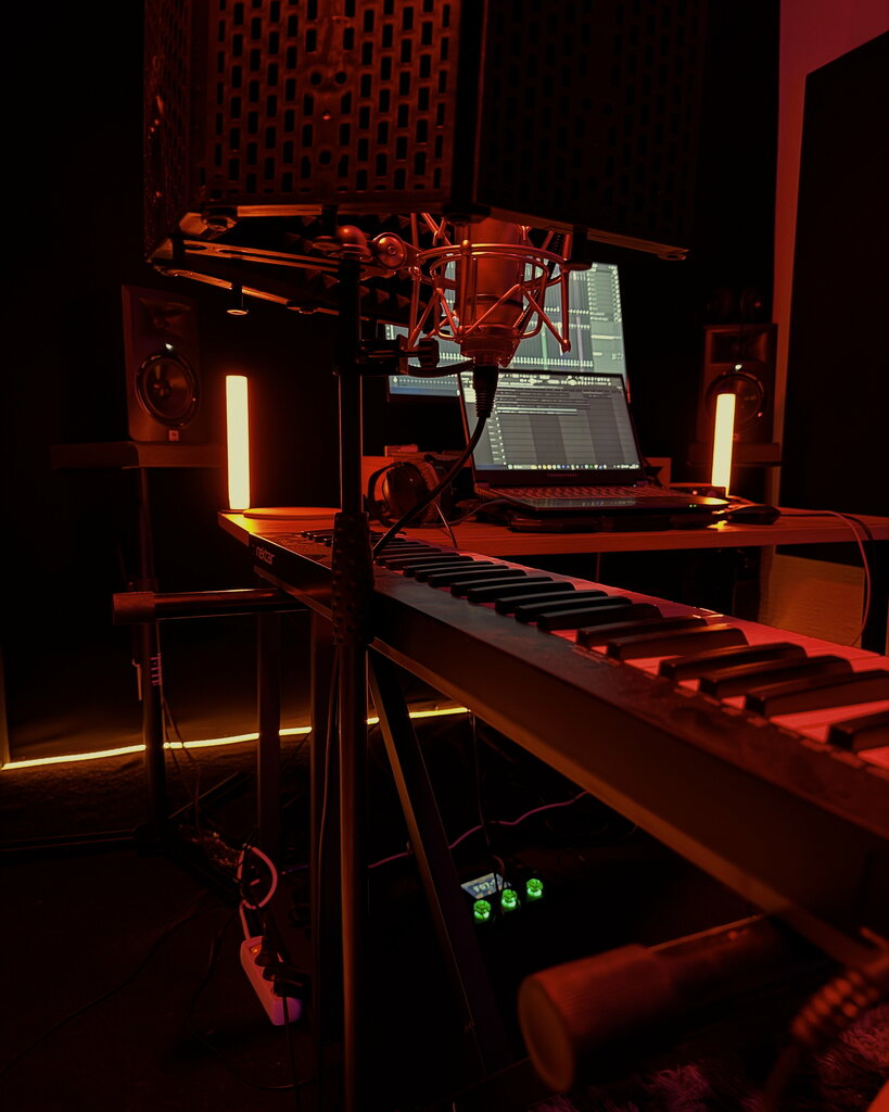 Ses kayıt stüdyoları Cold & Gold, Ufa, foto