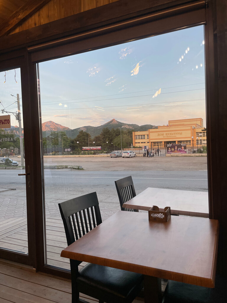 Al götür kahve Кофе у Саида, Kırım Cumhuriyeti, foto