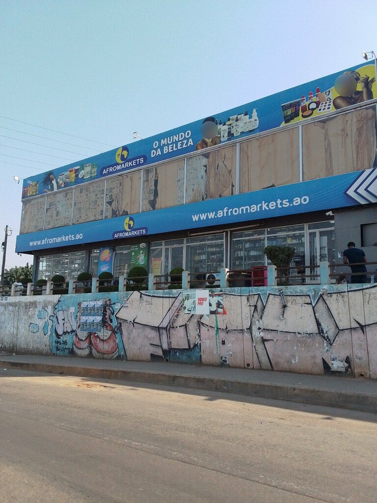 Alışveriş merkezleri Afromarkets, Loanda, foto