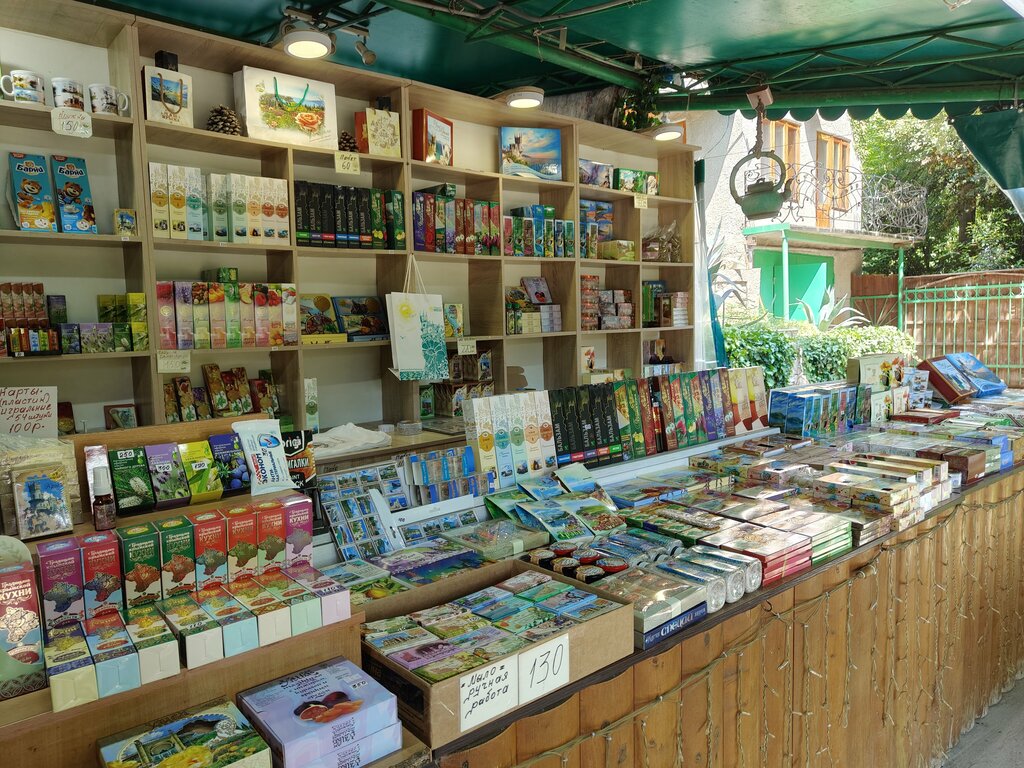 Çay mağazaları Чаи Крыма, Alupka, foto