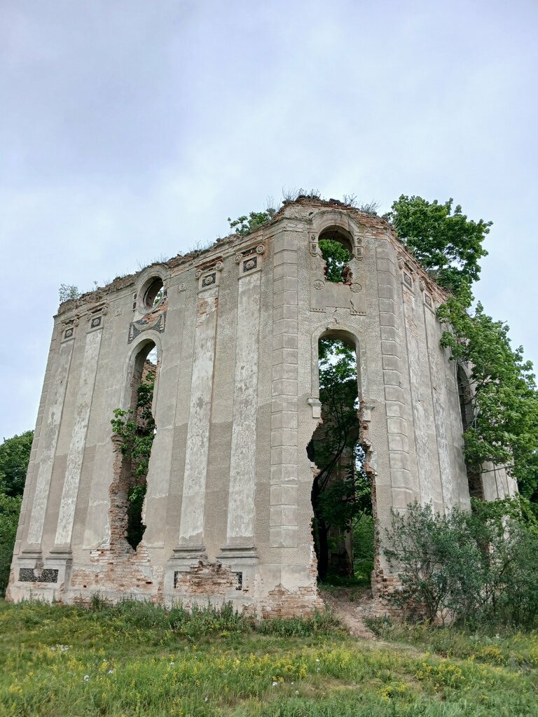 Turistik yerler Часовня-усыпальница Яблоновских, Grodnenskaya oblastı, foto
