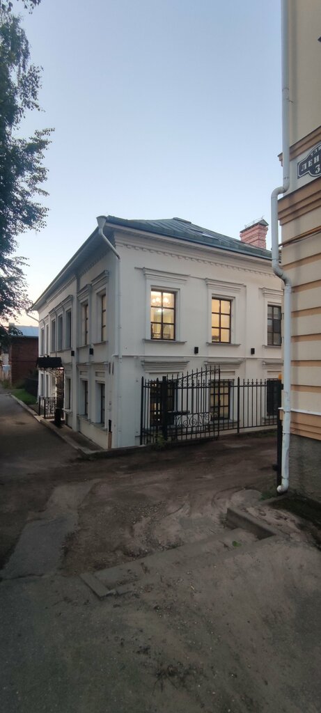 Turistik yerler Дом купцов Блиновых, Ugliç, foto