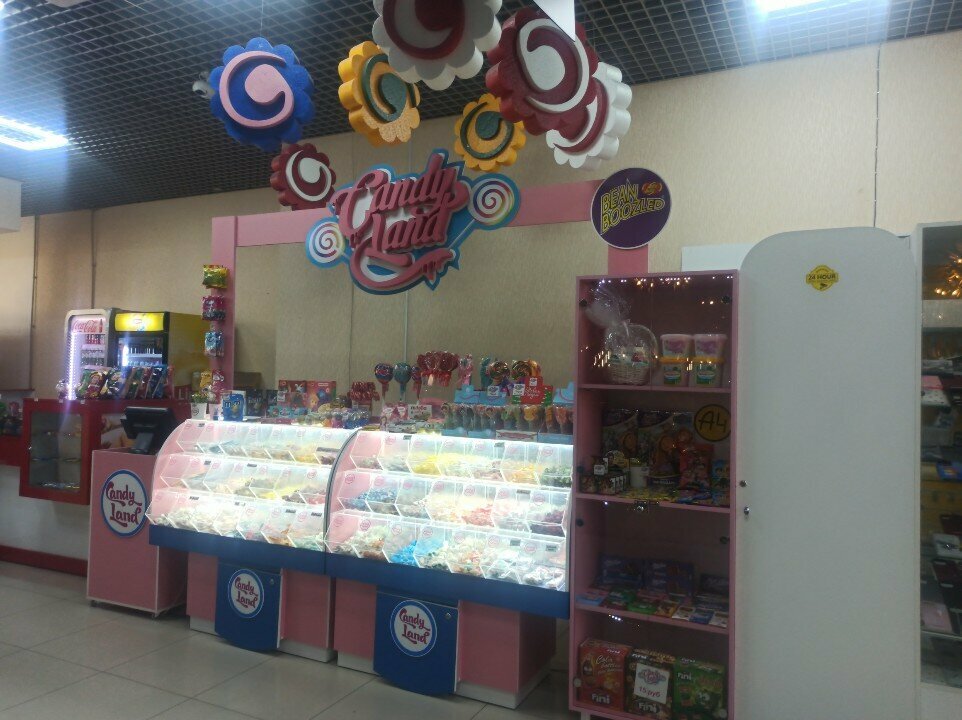 Pasta, şekerleme ve tatlı Candy land, Vladikavkaz, foto