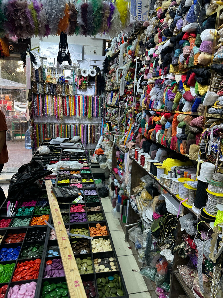 Dikiş malzemeleri Swarovski, Nemengan, foto