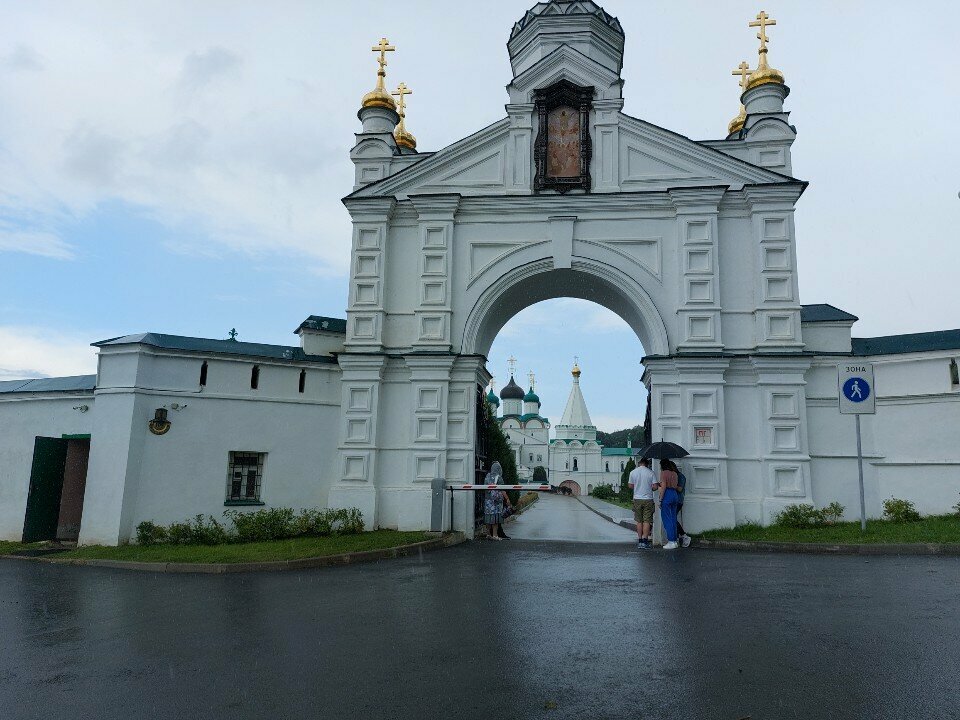 Şapel, haç anıtı Часовня, Nijni Novgorod, foto