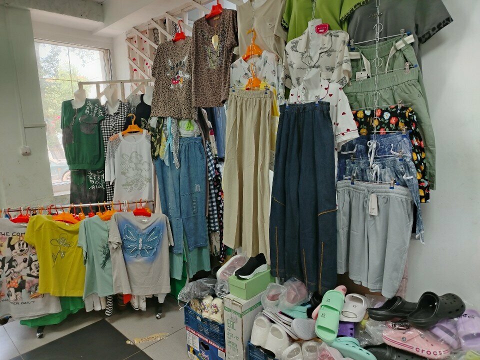 Giyim mağazası Женская одежда, Samara, foto