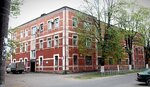 Строительный техникум (Engelsa Street No:13), koruma altına alınmış yapı  Velikie Luky'den