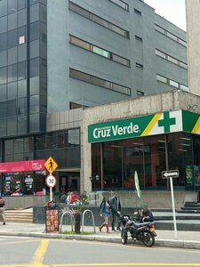 Super Wow Chapinero - SPA de uñas (Bogotá, Calle 67, Madrigal), manikür-pedikür  Bogota'dan