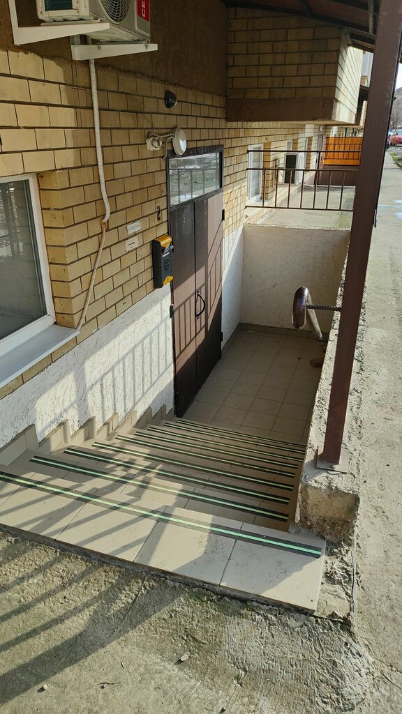 Yönetim ofisi Витесс-юг, Krasnodar, foto