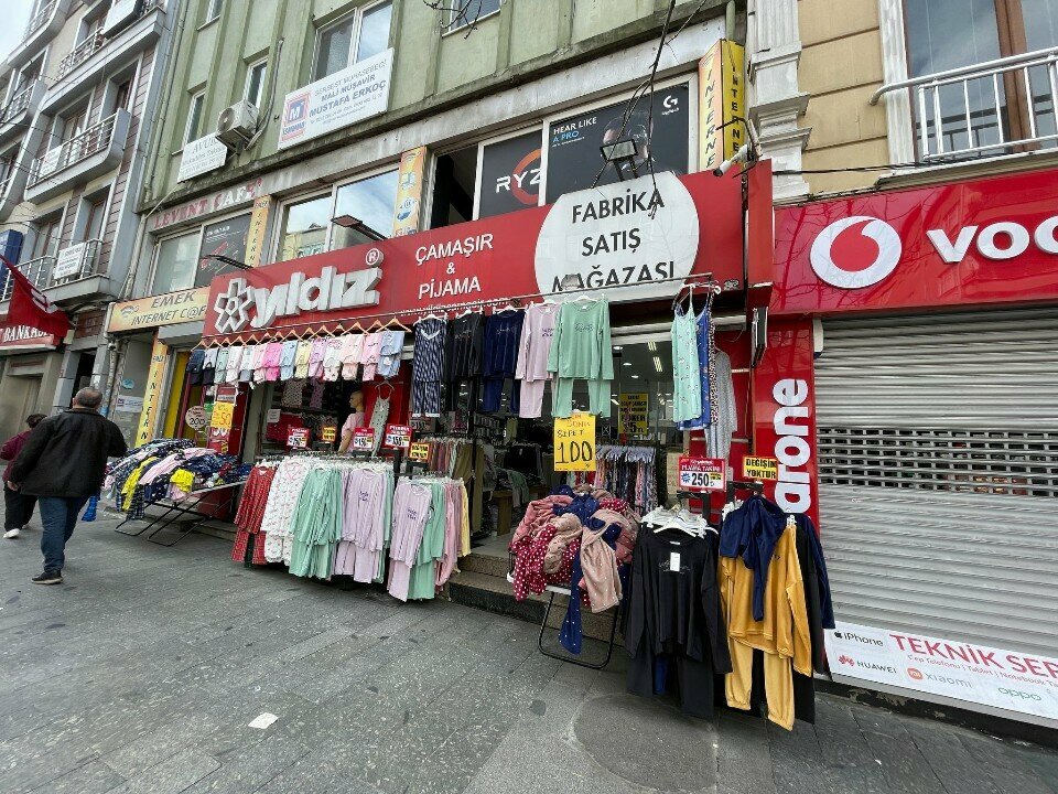 i̇ç giyim ve mayo mağazası Yıldız Çamaşır, İstanbul, foto