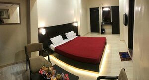 Choice Classic Hotel (State of Maharashtra, Pune, Aqua Line, Mangalwar Peth), otel  Pune'den