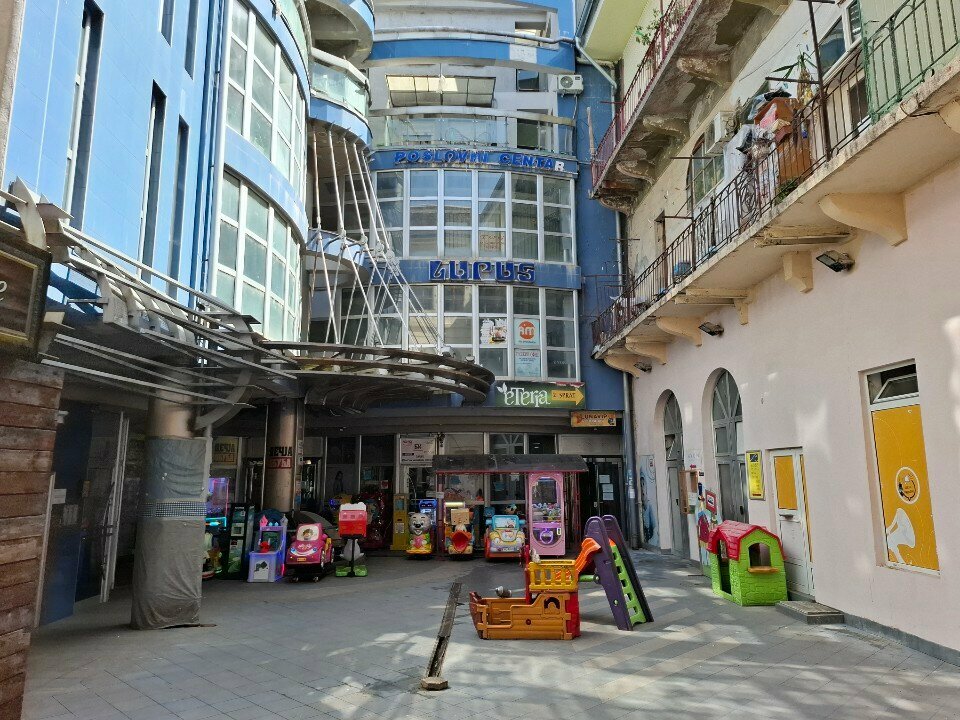 Emlak ofisi Nekretine 007, Novi Sad, foto