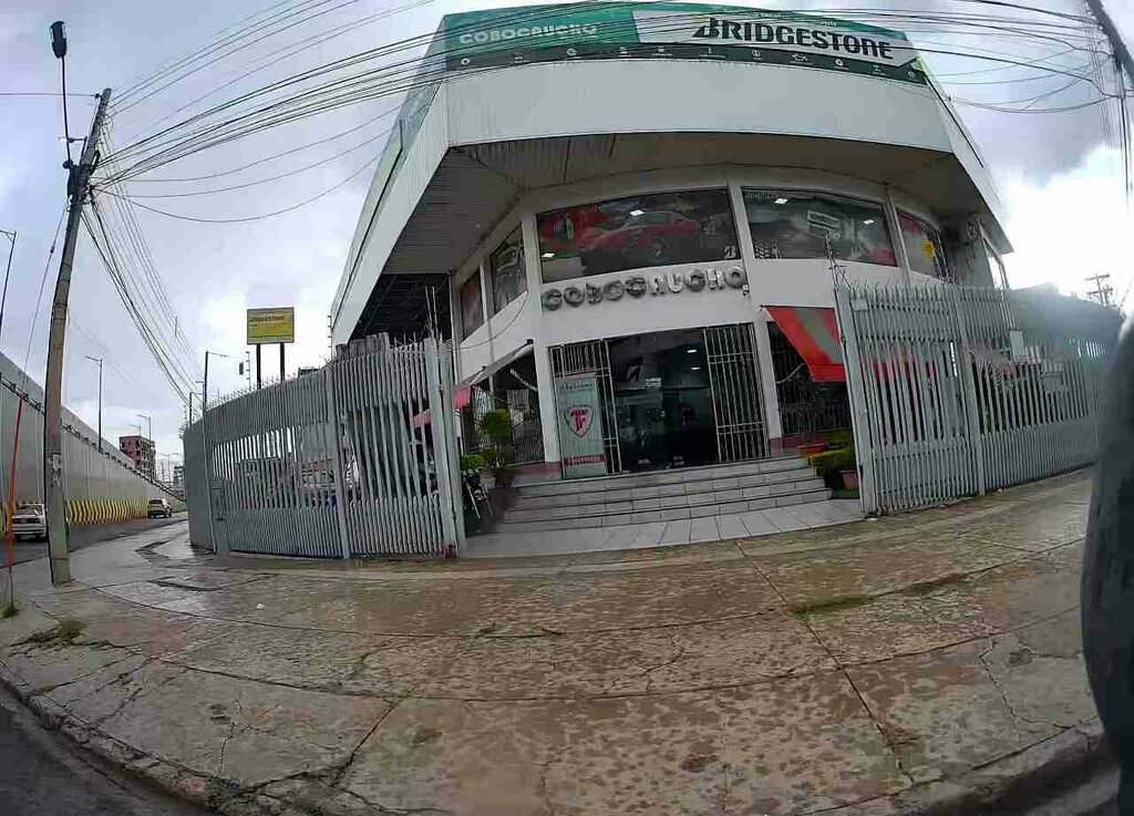 Motosiklet yedek parçaları Cobocaucho, Cochabamba, foto