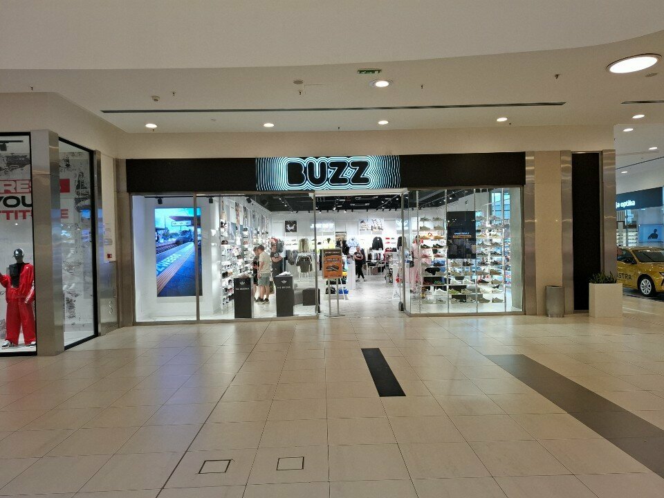 Giyim mağazası Buzz, Novi Sad, foto