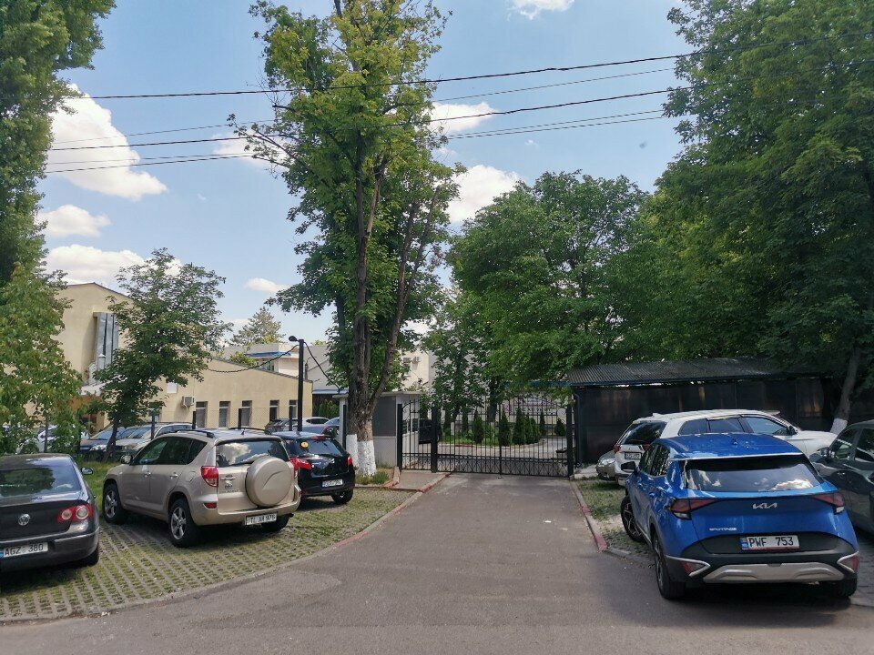 Ortaokul Liceul Teoretic Orizont, Kişinev, foto