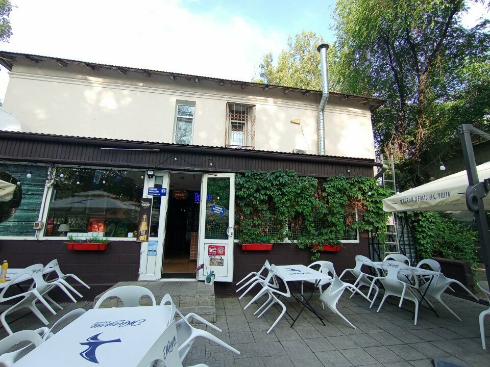 Bar Pivnitsa, Almatı, foto