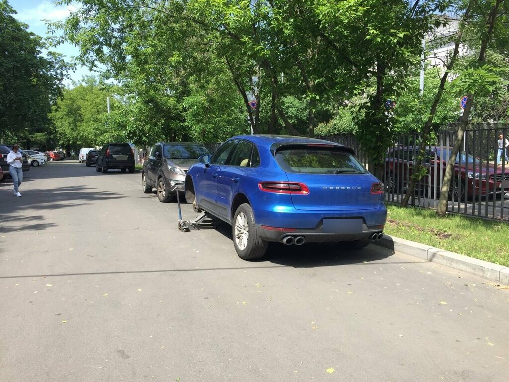 Oto lastik tamiri Шиномонтаж, Saint‑Petersburg, foto