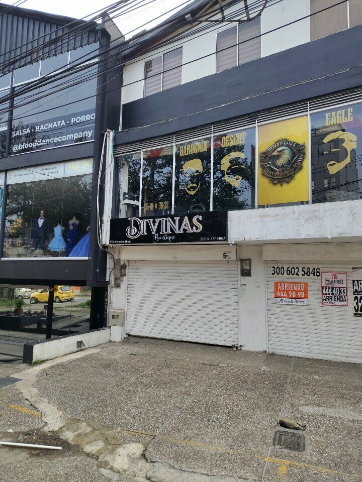 Giyim mağazası Divinas boutique, Medellin, foto
