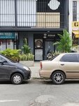 Zasua (Valle del Cauca, Municipio de Santiago de Cali, Comuna 2, Granada, Calle 17 Norte), deri atölyesi  Cali'den