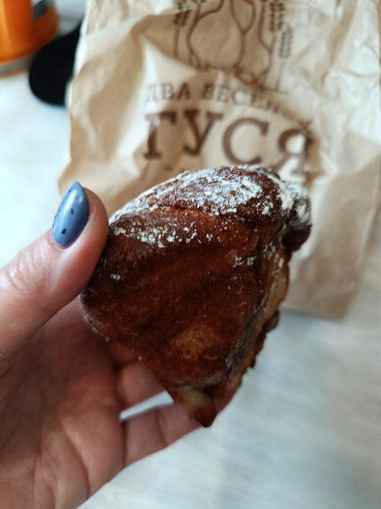 Ekmek fırını Два весёлых гуся, Komsomolsk‑at‑Amur, foto