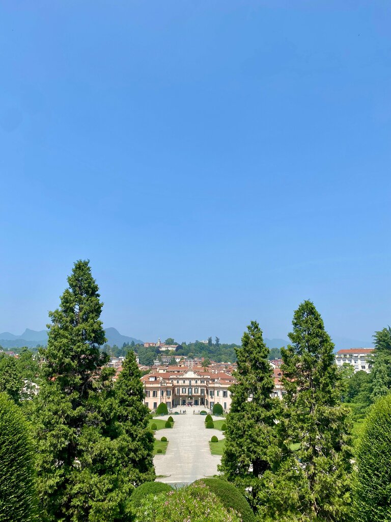 Kültür ve eğlence parkları Giardini Estensi, Lombardiya, foto