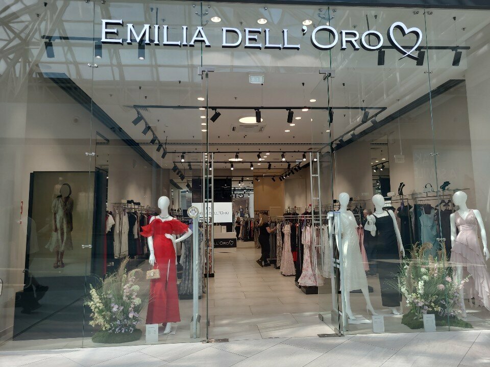 Giyim mağazası Emilia Dell'Oro, Kudrovo, foto