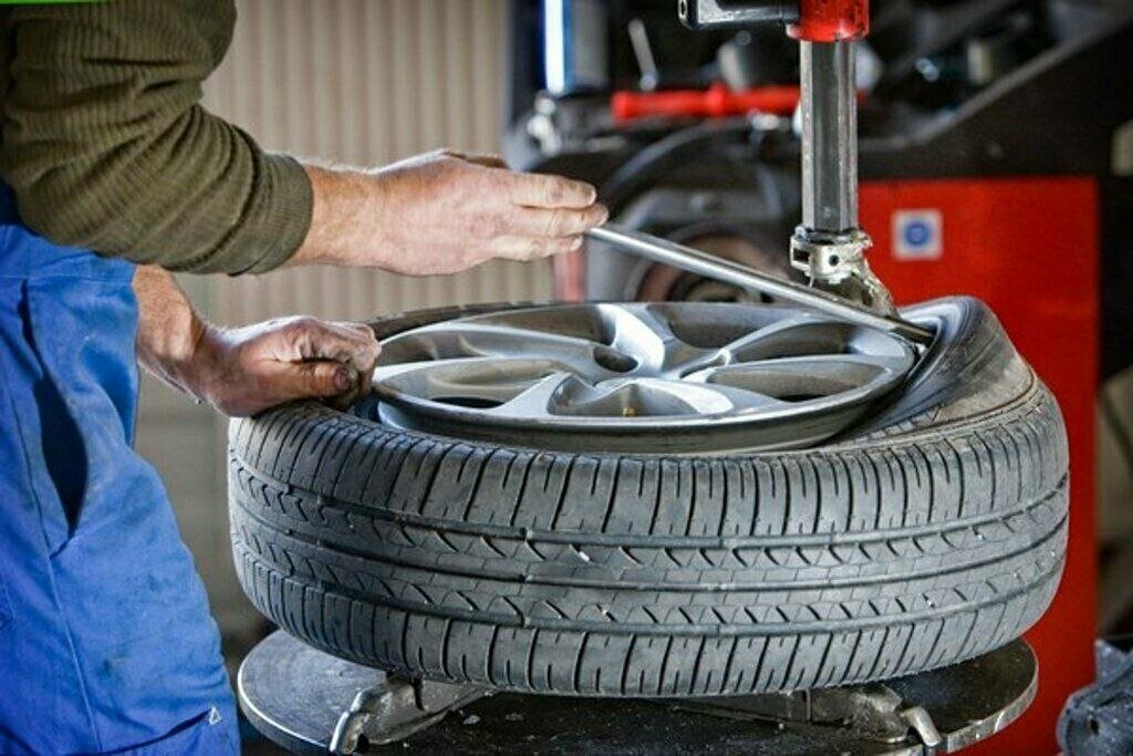 Oto lastik tamiri Шиномонтаж, Saint‑Petersburg, foto