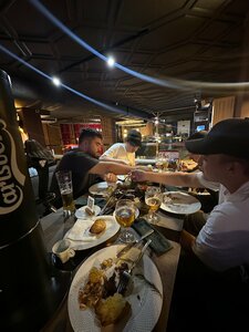 Гол+Пас (Máńgilik El dańǵyly No:17), bar  Astana'dan