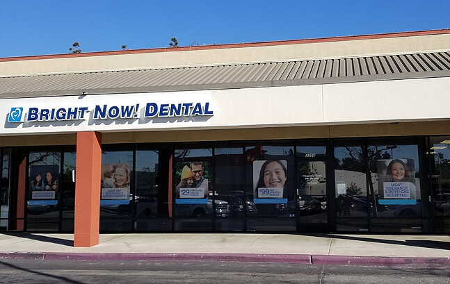 Özel ağız ve diş sağlığı klinikleri ve muayenehaneleri Bright Now! Dental & Orthodontics, Santa Ana, foto