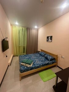 Март (Miusskaya ulitsa No:8), pansiyonlar, hosteller  Tiumen'den