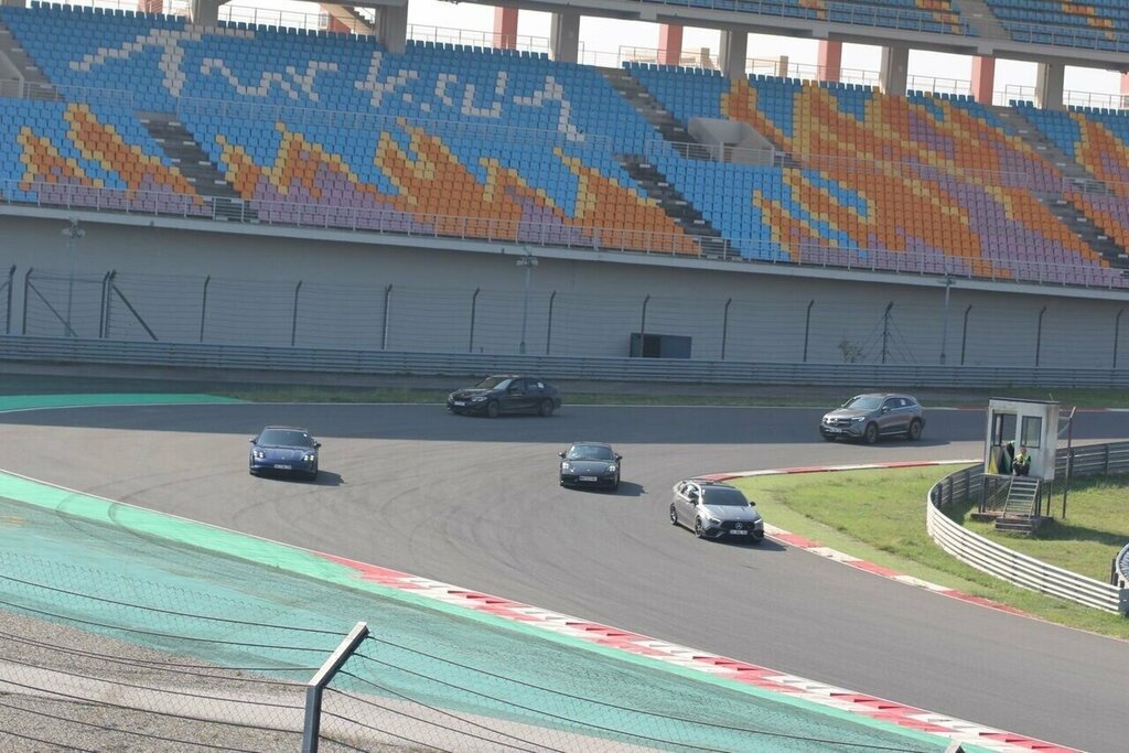 Kültür merkezleri Formula 1 Grand Prix Istanbul Pisti, İstanbul, foto